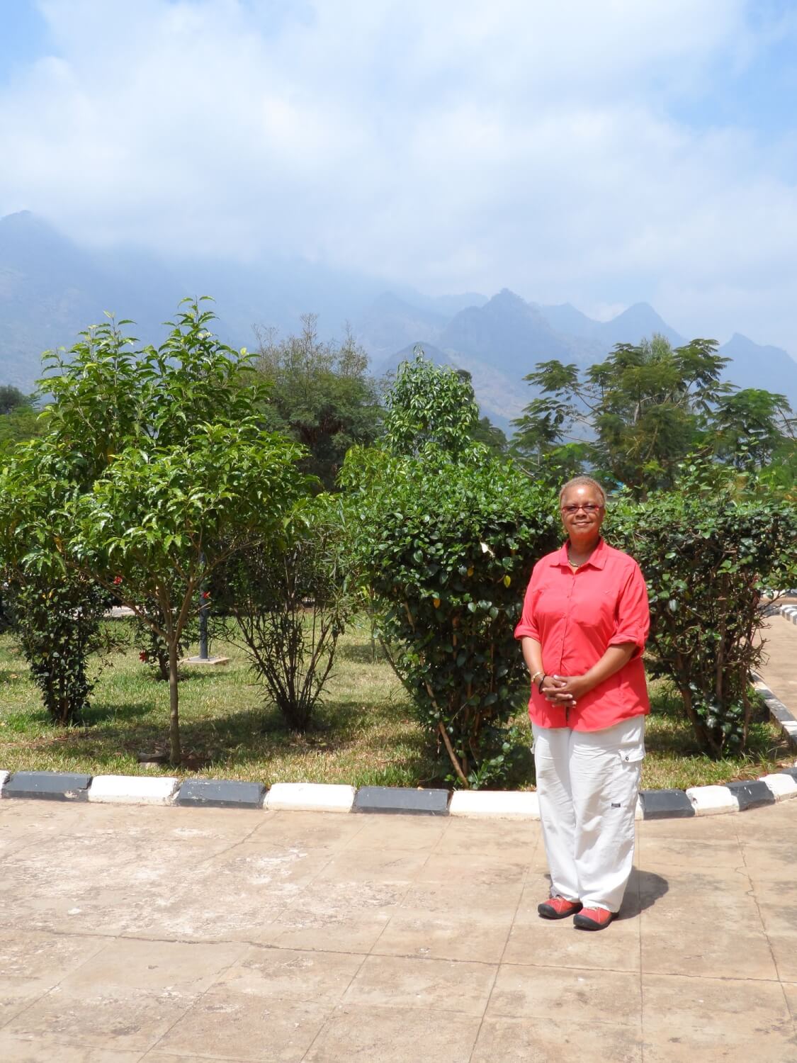 Meet Your Team Leader: LaVerne Lewis - Global Volunteers